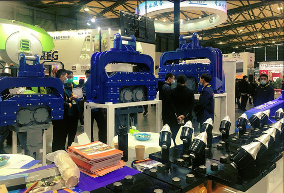 River Excavator Mounted Pile Driver