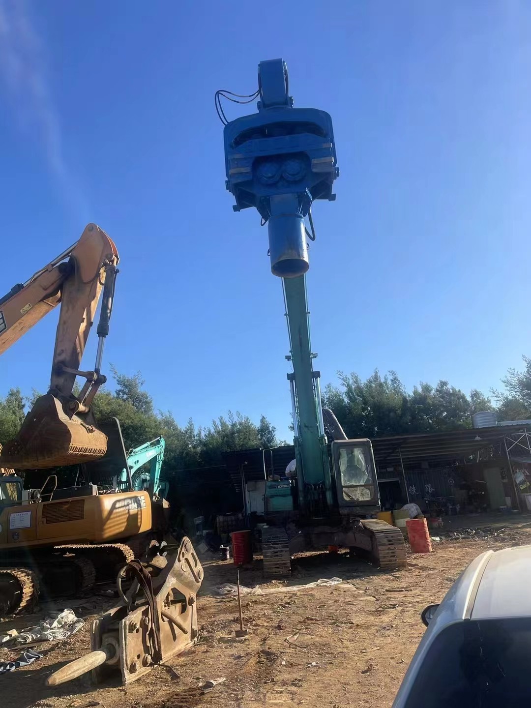 Kobelco Excavator Mounted Hydraulic Vibrating Pile Driver For Pipe Type ...