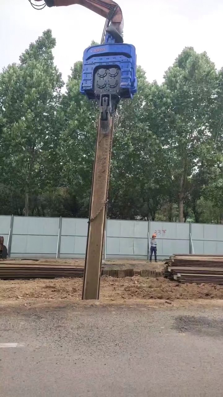 Excavator Mounted Pile Driver For 48-52 Tons In Heavy Construction Projects