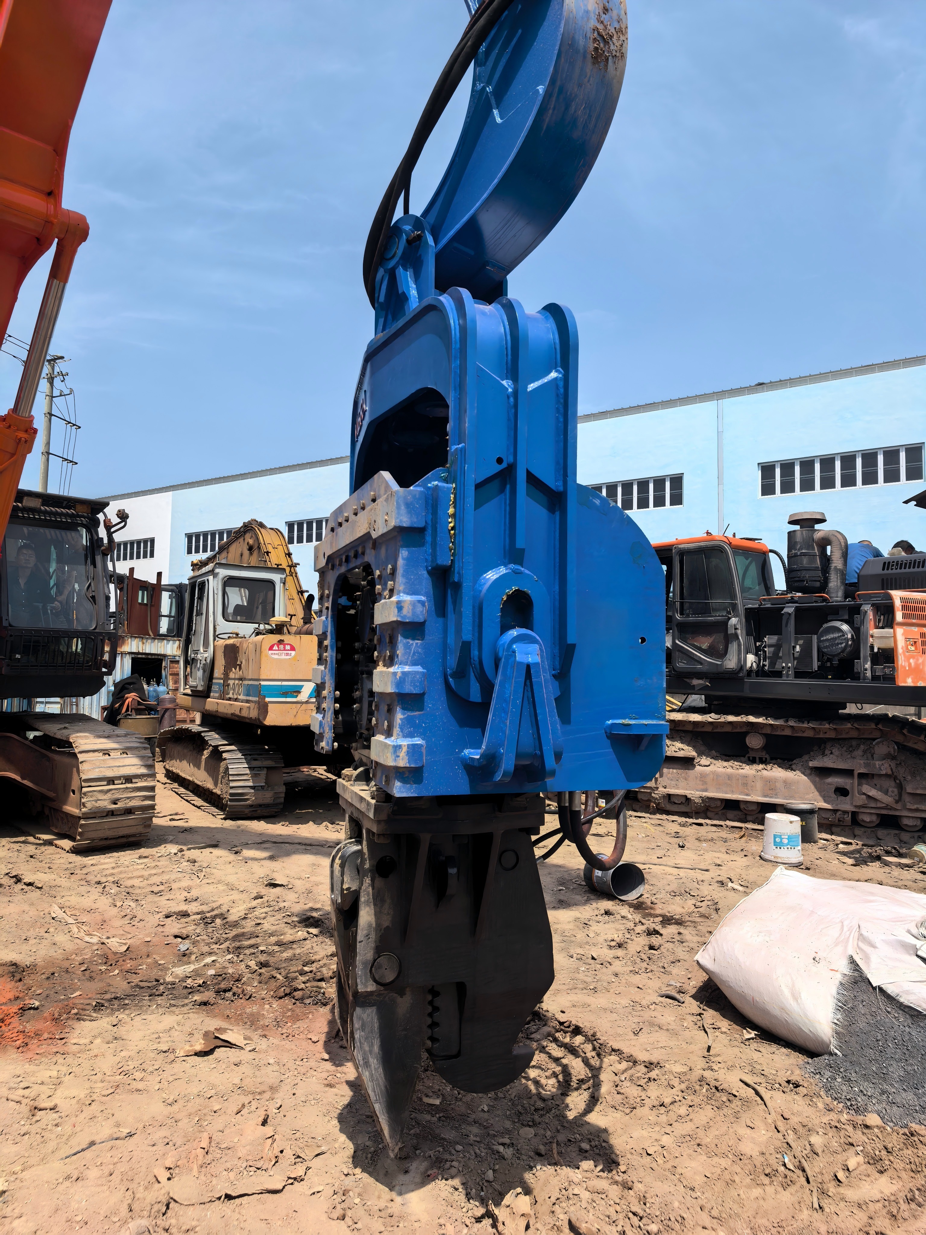 750kg Arm Excavator Mounted Pile Hammer For Stable And Durable Piling ...