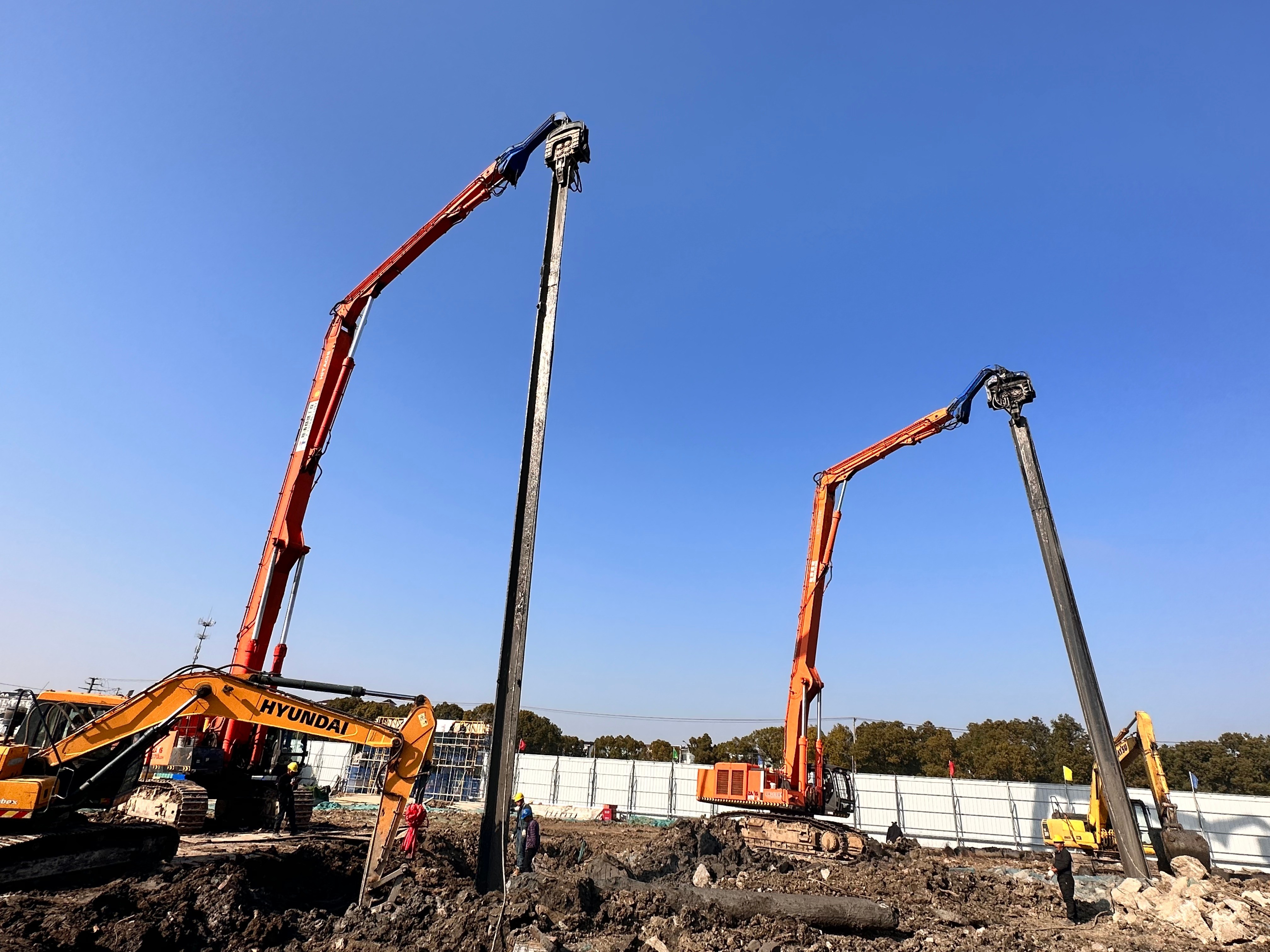 Excavator Mounted Pile Driver Hydraulic Power Source Excavator Final ...