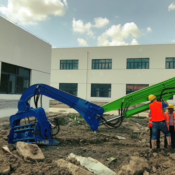 18-Meter Vibratory Pile Driver | PCF Series | High-Efficiency Driving ...