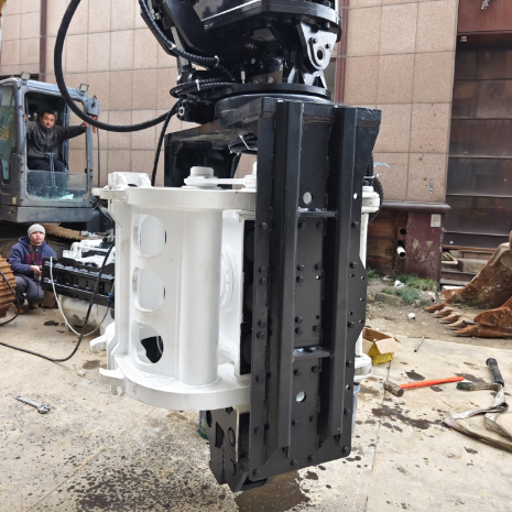 High-Efficiency Side Clamp Vibro Hammer Pile Driver | Heavy-Duty ...